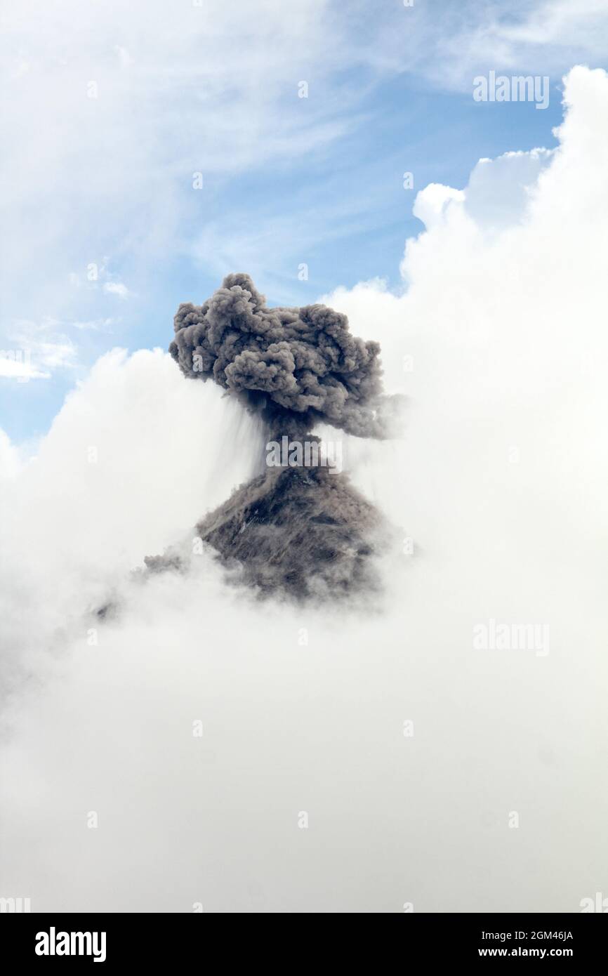 Vertical shot volcano erupting hi-res stock photography and images - Alamy