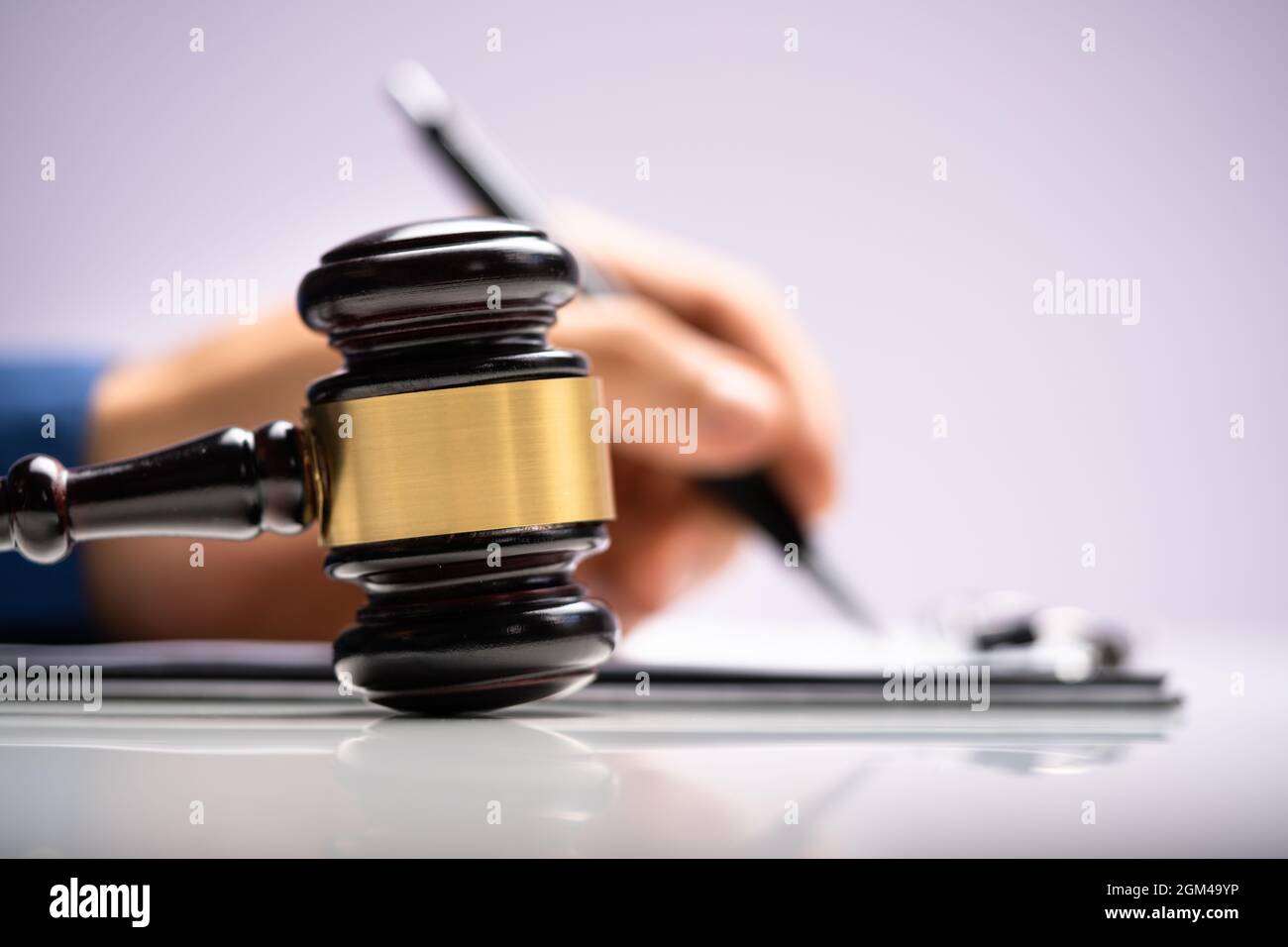 Criminal lawyer in court hi-res stock photography and images - Alamy