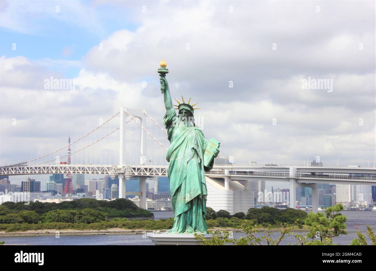 Statue of Liberty, Odaiba, Tokyo, JAPAN Stock Photo - Alamy