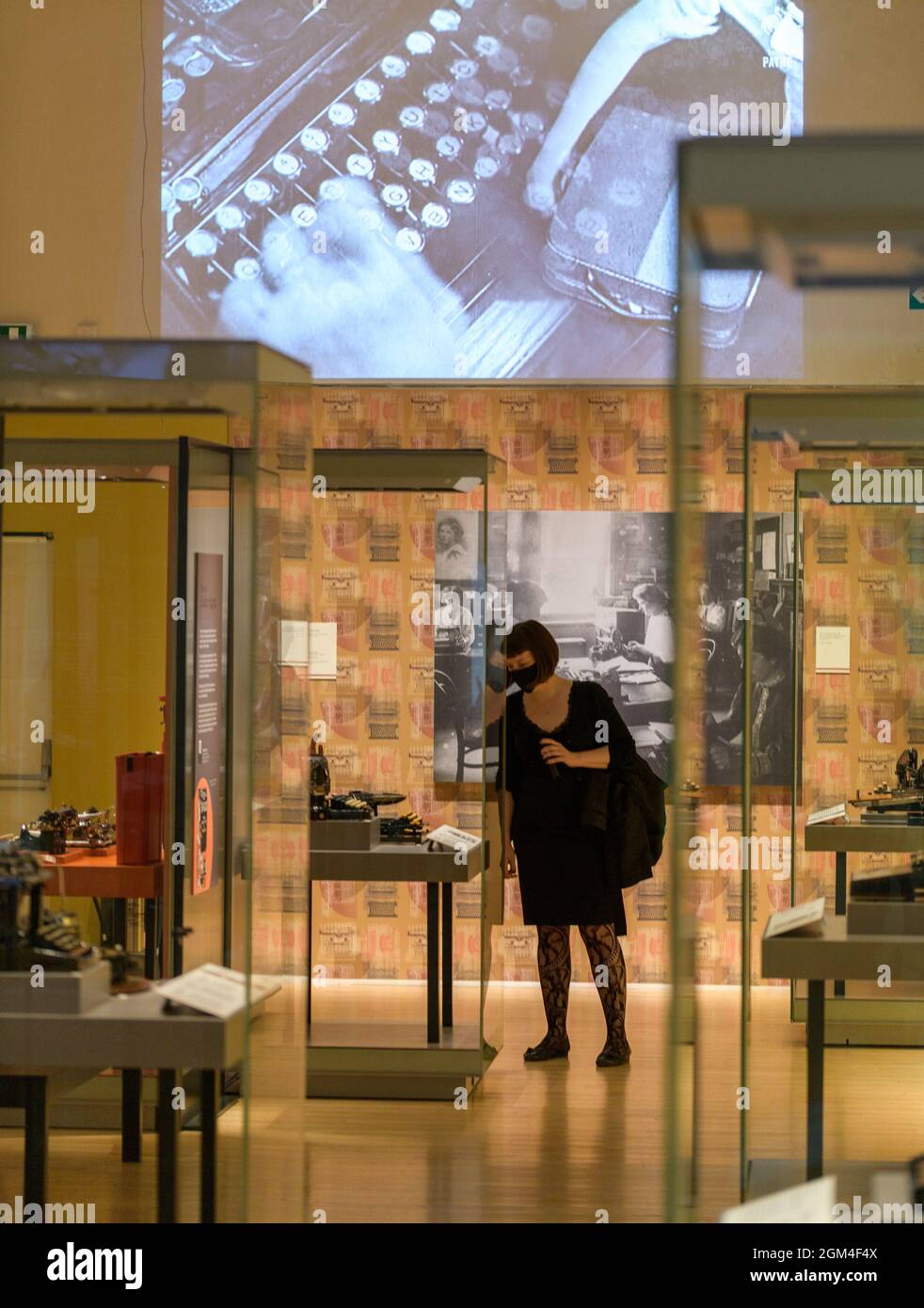 Edinburgh, Scotland. Thu 16 September 2021. The Typewriter Revolution ...