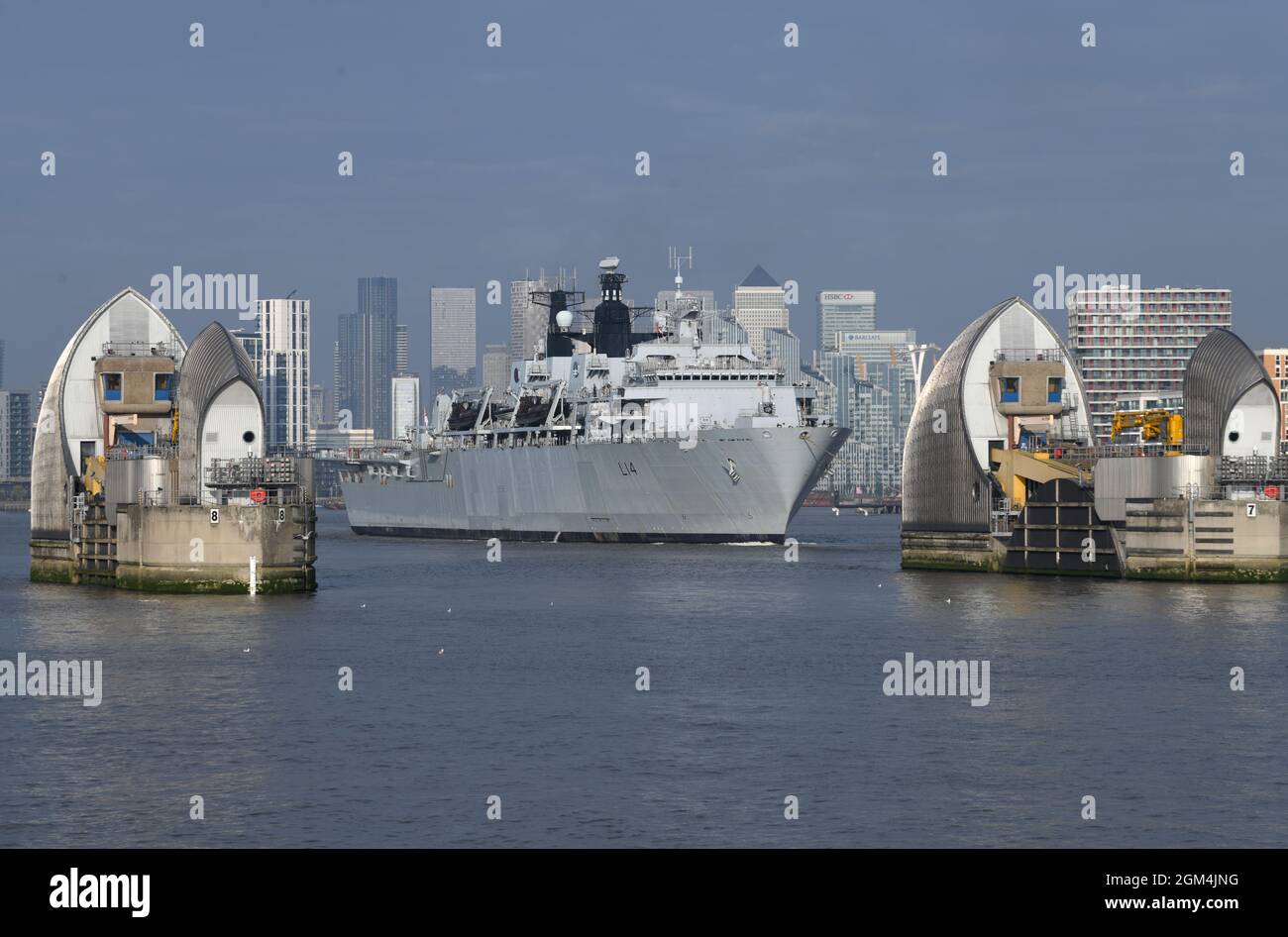 16/09/2021 Thames Barrier Woolwich UK HMS Albion is pictured crossing ...