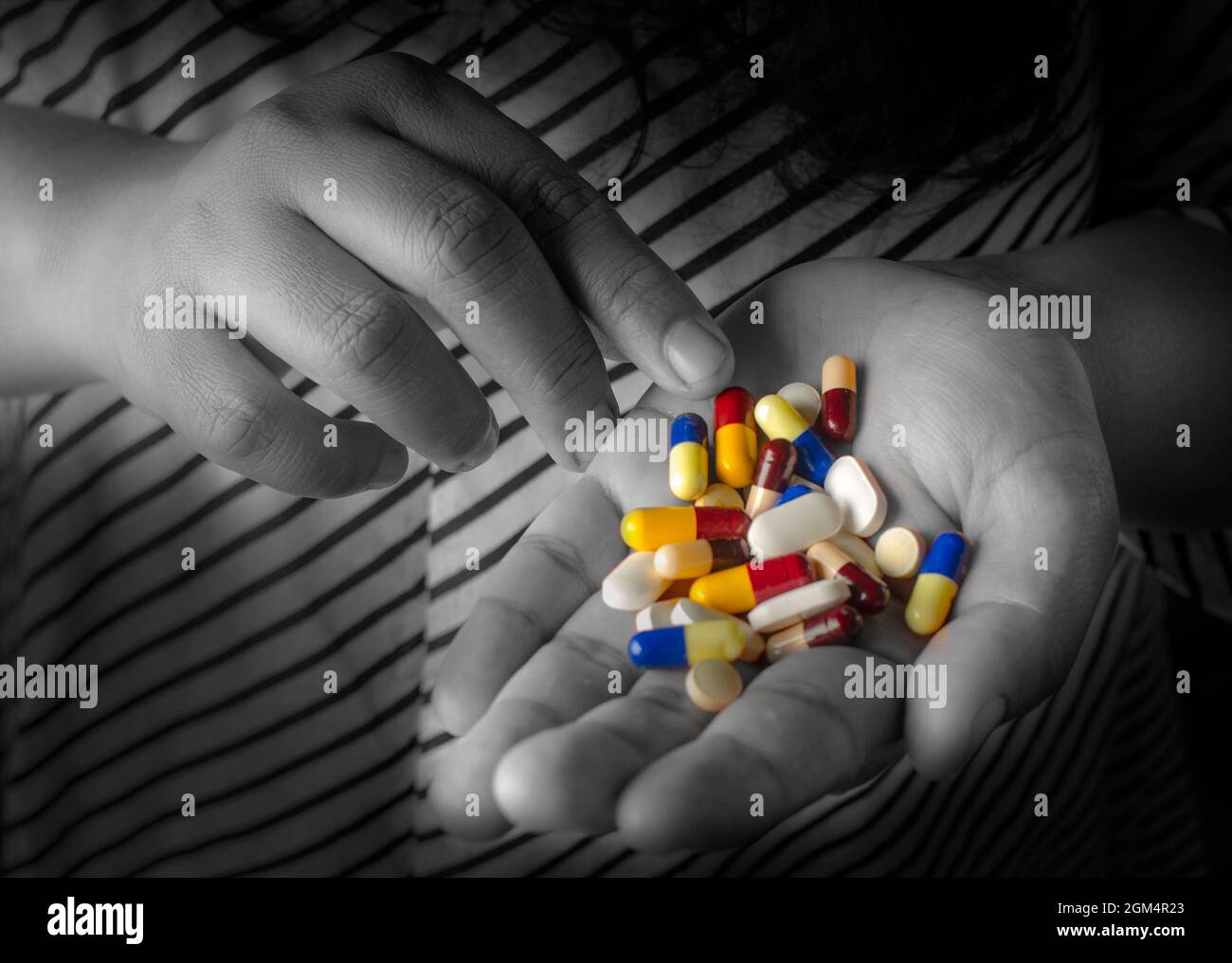 Amphetamine pills hi-res stock photography and images - Alamy