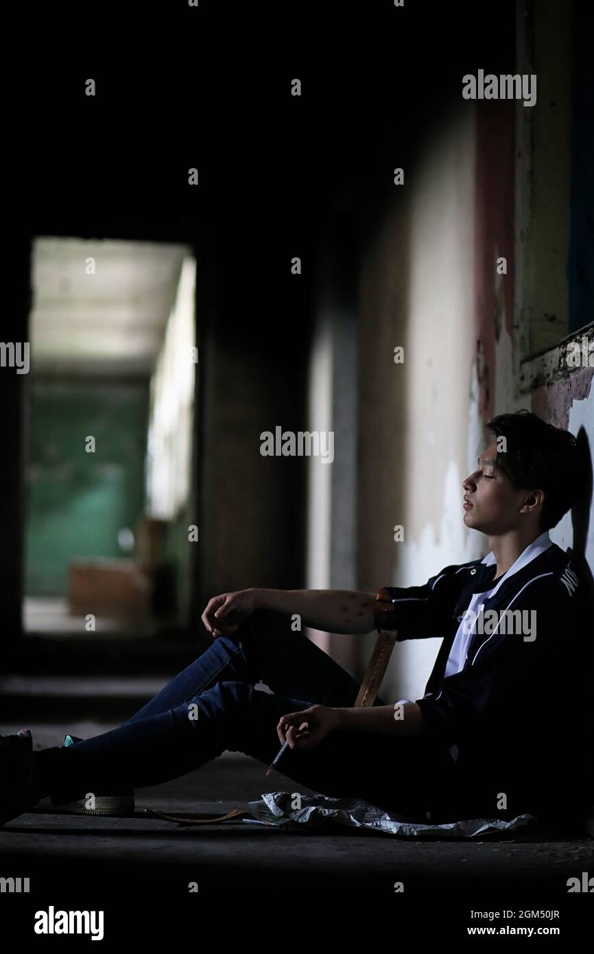 Drug abuse concept overdose asian hi-res stock photography and images ...