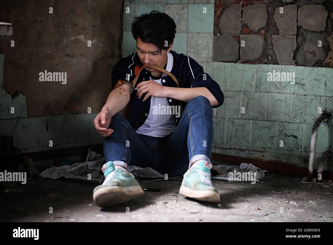 Drug abuse concept overdose asian hi-res stock photography and images ...