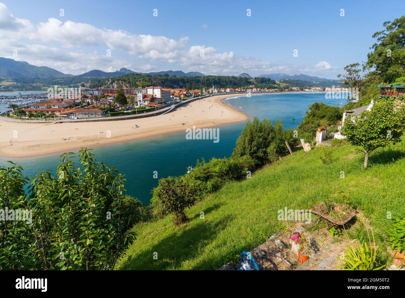 Ribadesella beach hi-res stock photography and images - Alamy