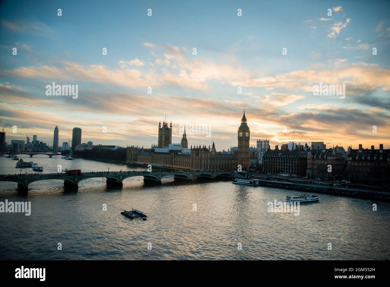London skyline view at sunset with famous landmarks, Big Ben, Houses of ...