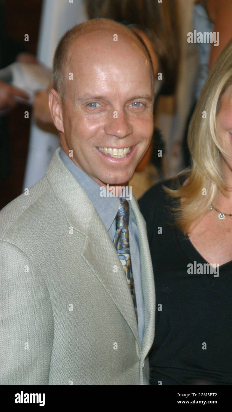 Scott Hamilton 08/19/03 ST. JUDE RUNWAY FOR LIFE CELEBRITY FASHION SHOW ...