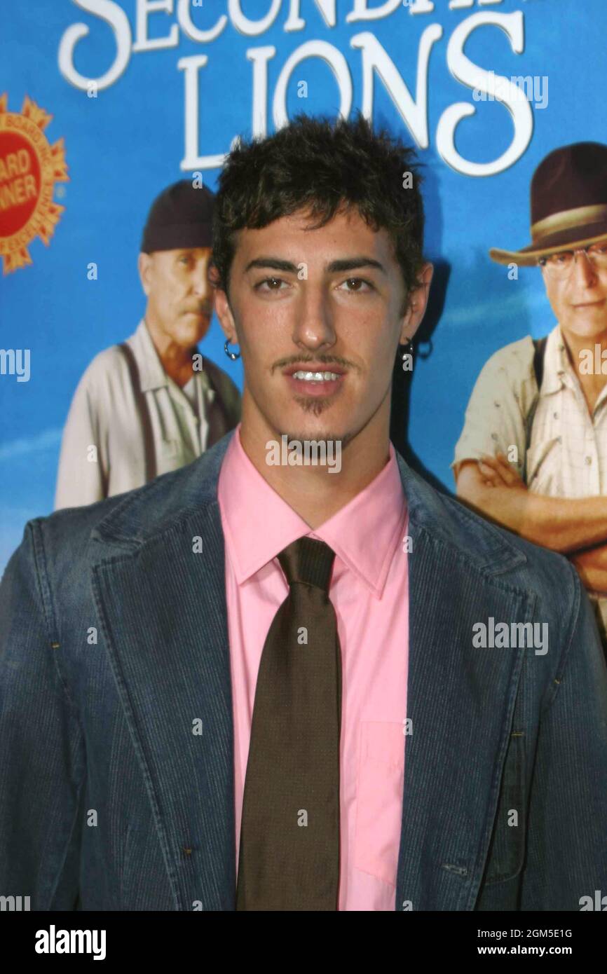 Eric Balfour 9/18/03 Secondhand Lions at Mann National Theatre ...