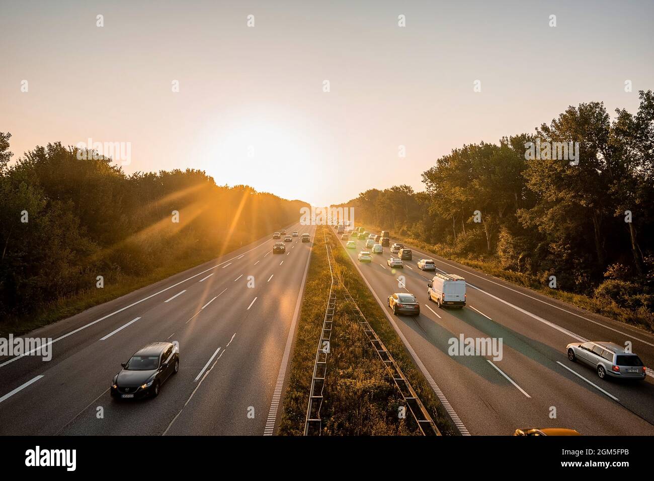 Car sunrise highway hi-res stock photography and images - Alamy