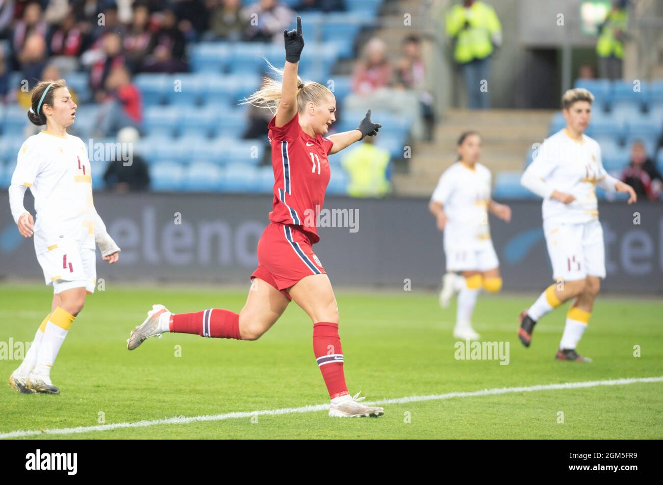 Lisa marie karlseng utland hi-res stock photography and images - Alamy