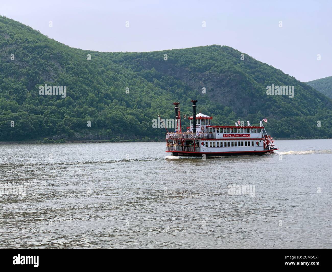 The historic and traditional ferry on the Hudson in Cold Springs in ...