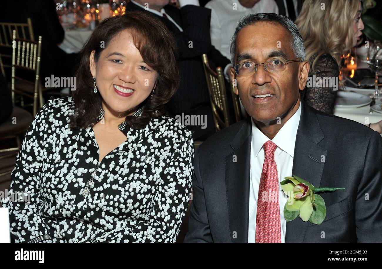 New York, USA. 15th Sep, 2021. L-R: 2021 Pinnacle Award honorees Anne ...