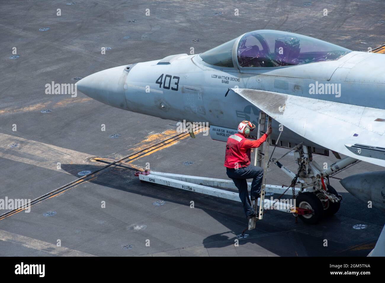 Super hornet ladder hi-res stock photography and images - Alamy