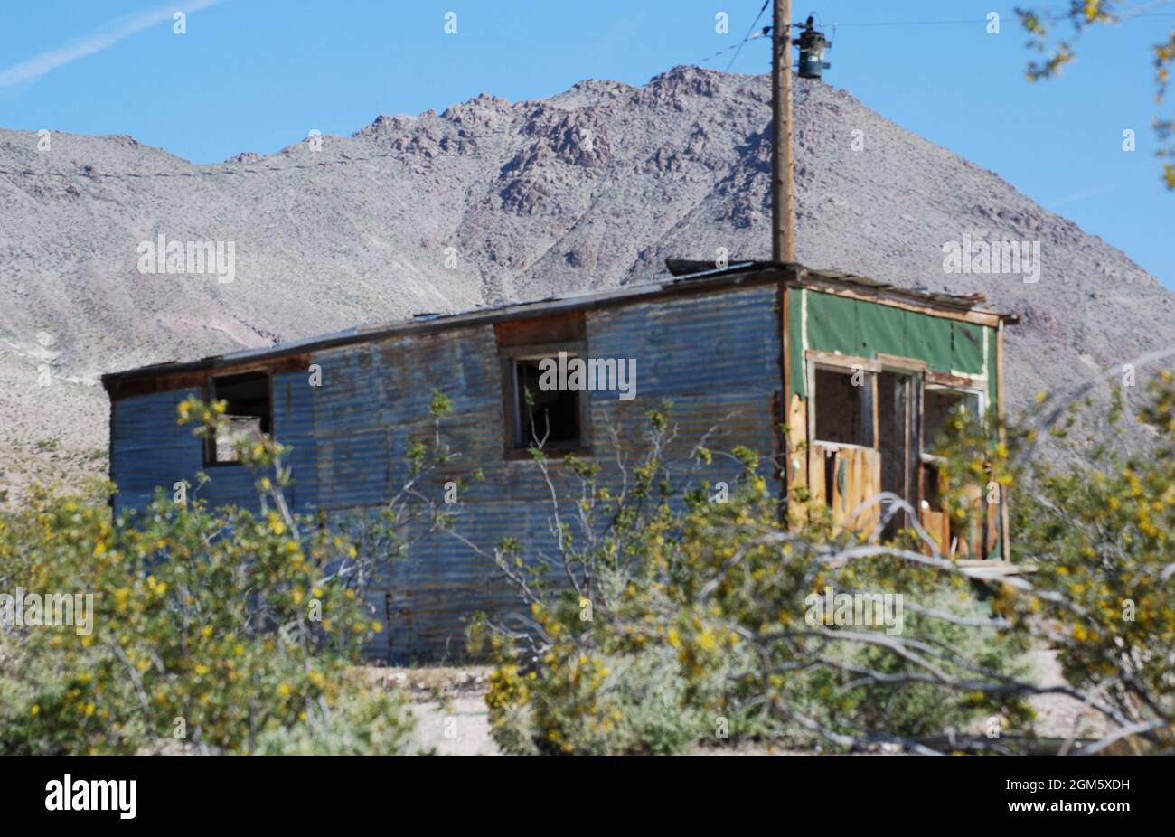 Ruins of the old gold mining town of Rhyolite, Nevada Stock Photo - Alamy