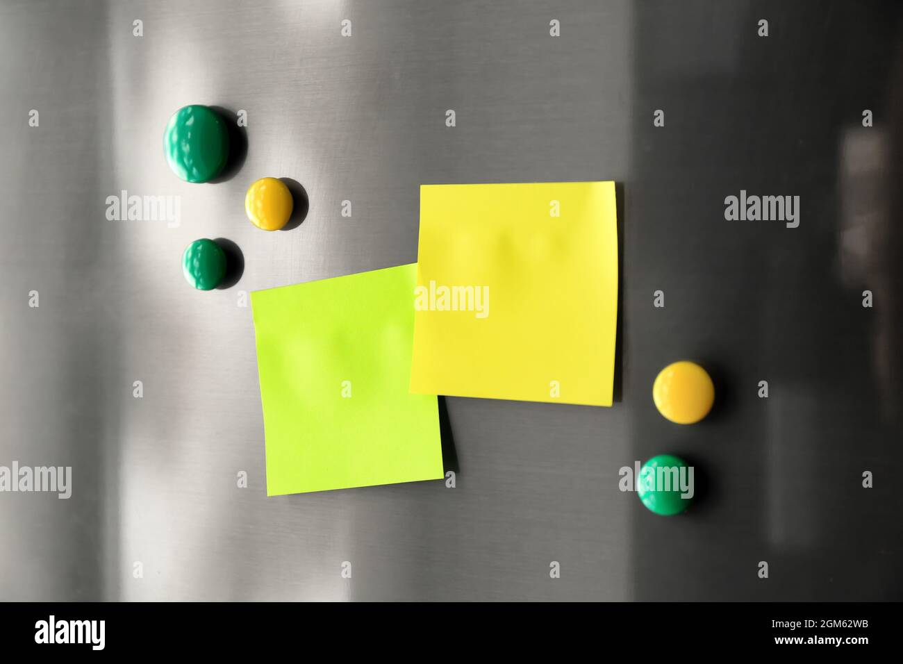 Refrigerator Door Magnets High Resolution Stock Photography and Images ...