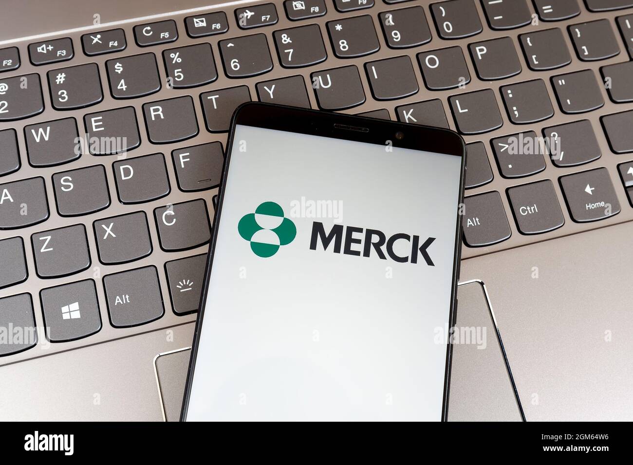 Merck logo hi-res stock photography and images - Alamy