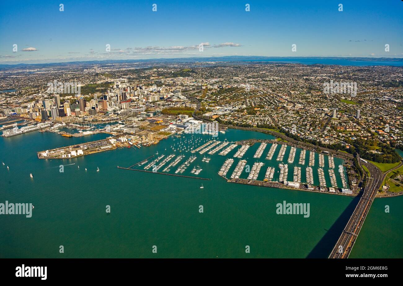 Auckland Central waterfront Stock Photo - Alamy