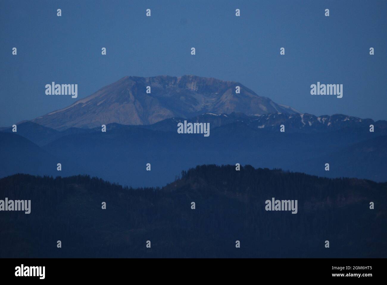 The crest of Mt. St. Helens from High Rock Lookout Stock Photo - Alamy