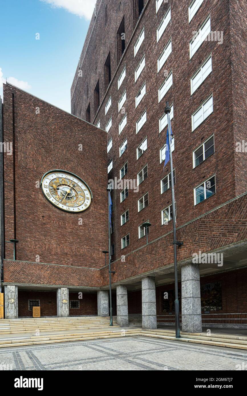 Oslo town hall exterior hi-res stock photography and images - Alamy
