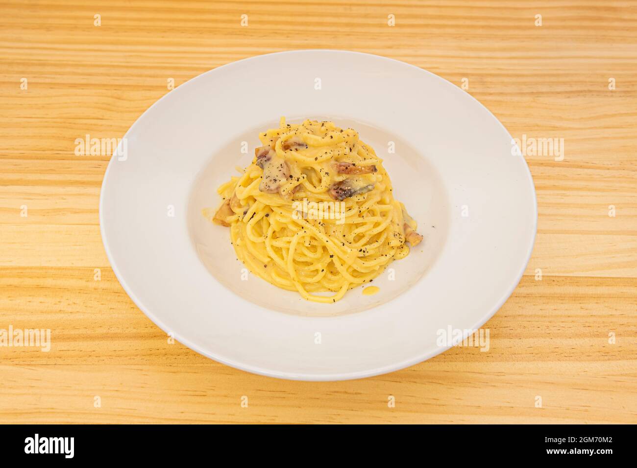 Guanciale carbonara hi-res stock photography and images - Alamy