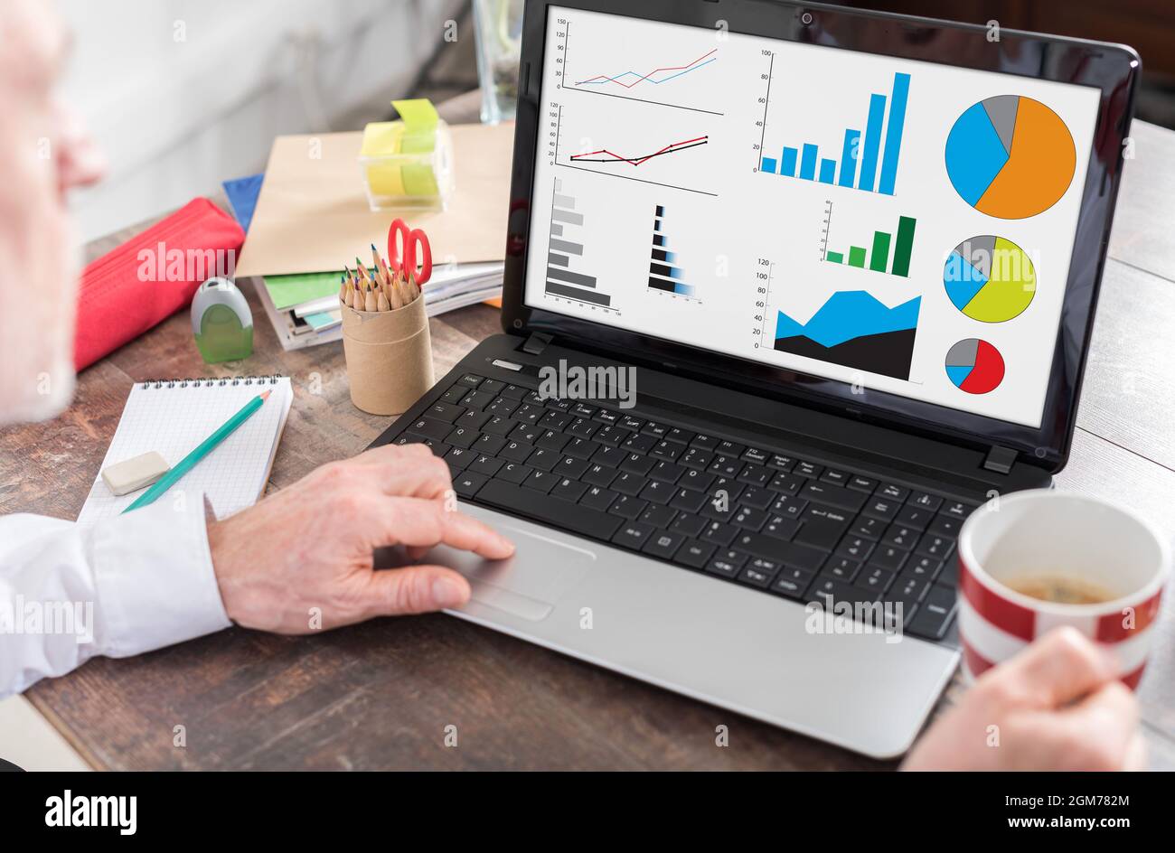 Graphical analysis concept shown on a laptop screen Stock Photo - Alamy