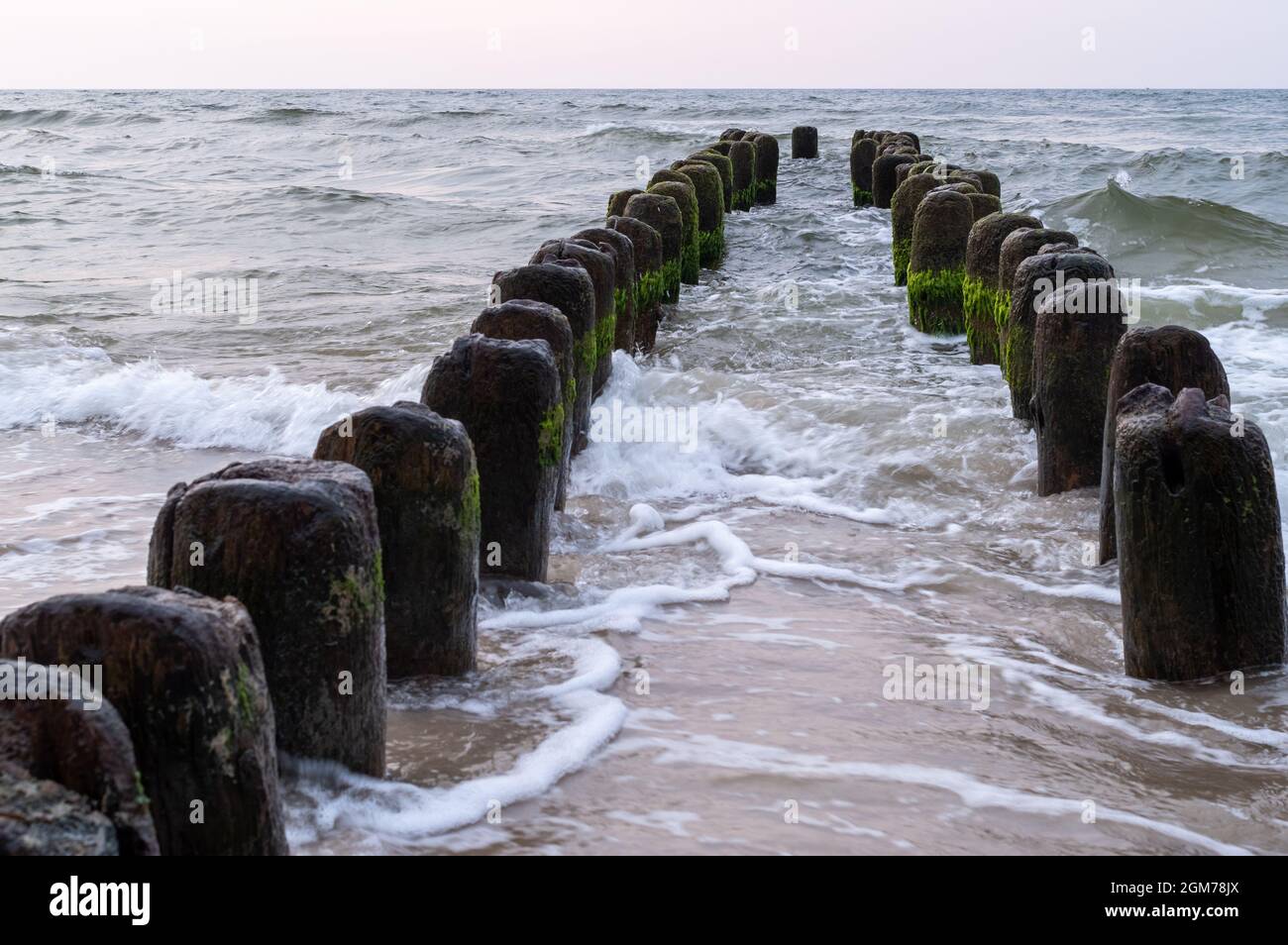 Breakwater barriers hi-res stock photography and images - Alamy