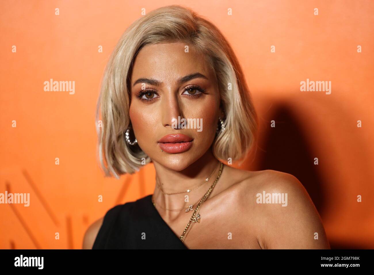 BEVERLY HILLS, LOS ANGELES, CALIFORNIA, USA - SEPTEMBER 16: Model Roz ...