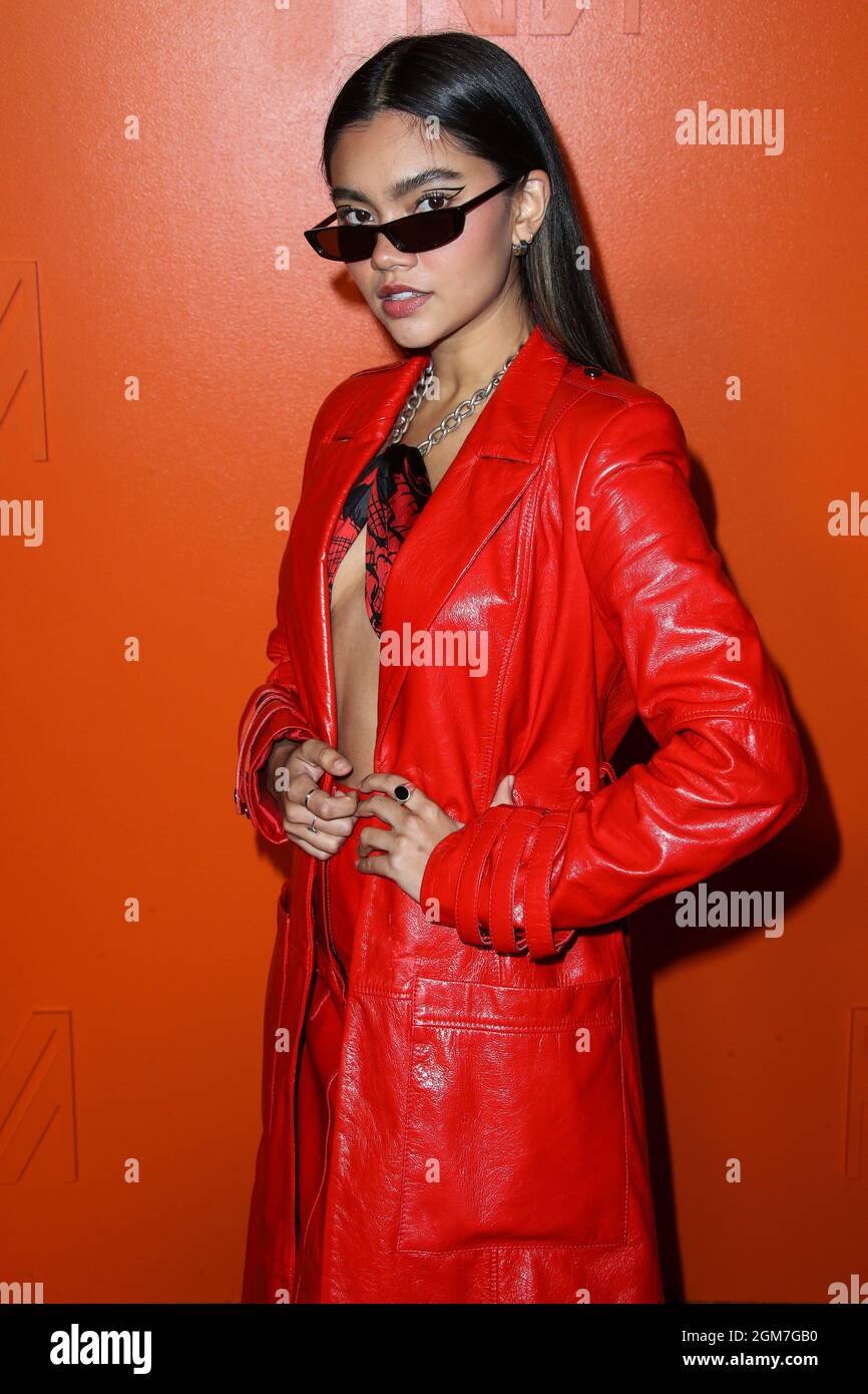 BEVERLY HILLS, LOS ANGELES, CALIFORNIA, USA - SEPTEMBER 16: Singer Myra ...