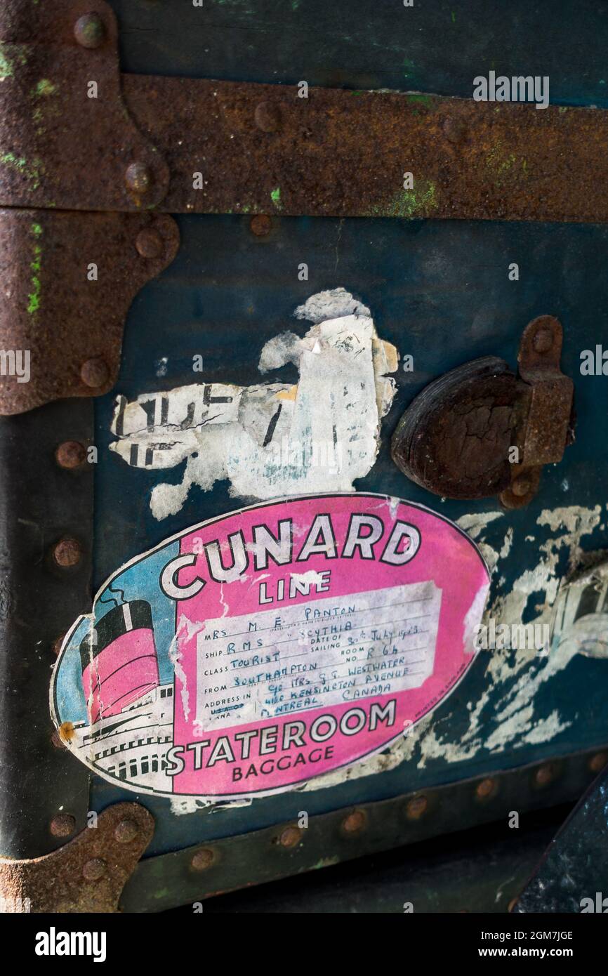 label for CUNARD stateroom trunk luggage. Heritage railway. Railway ...