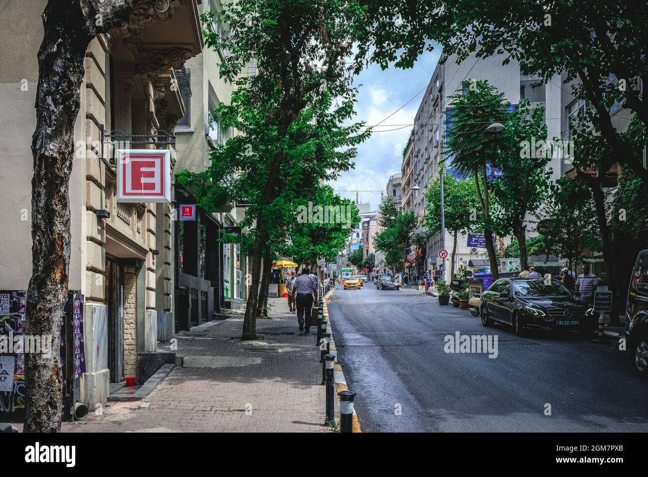 ISTANBUL, TURKEY - Aug 18, 2021: The beautiful streets of Cihangir with ...