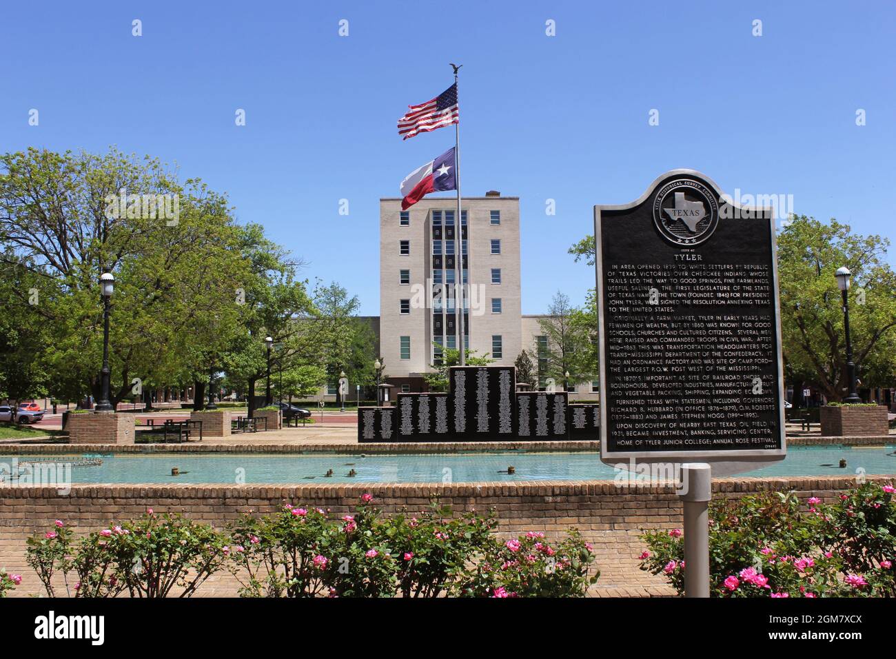 Tyler, TX: Smith County Courthouse with historical marker located in ...
