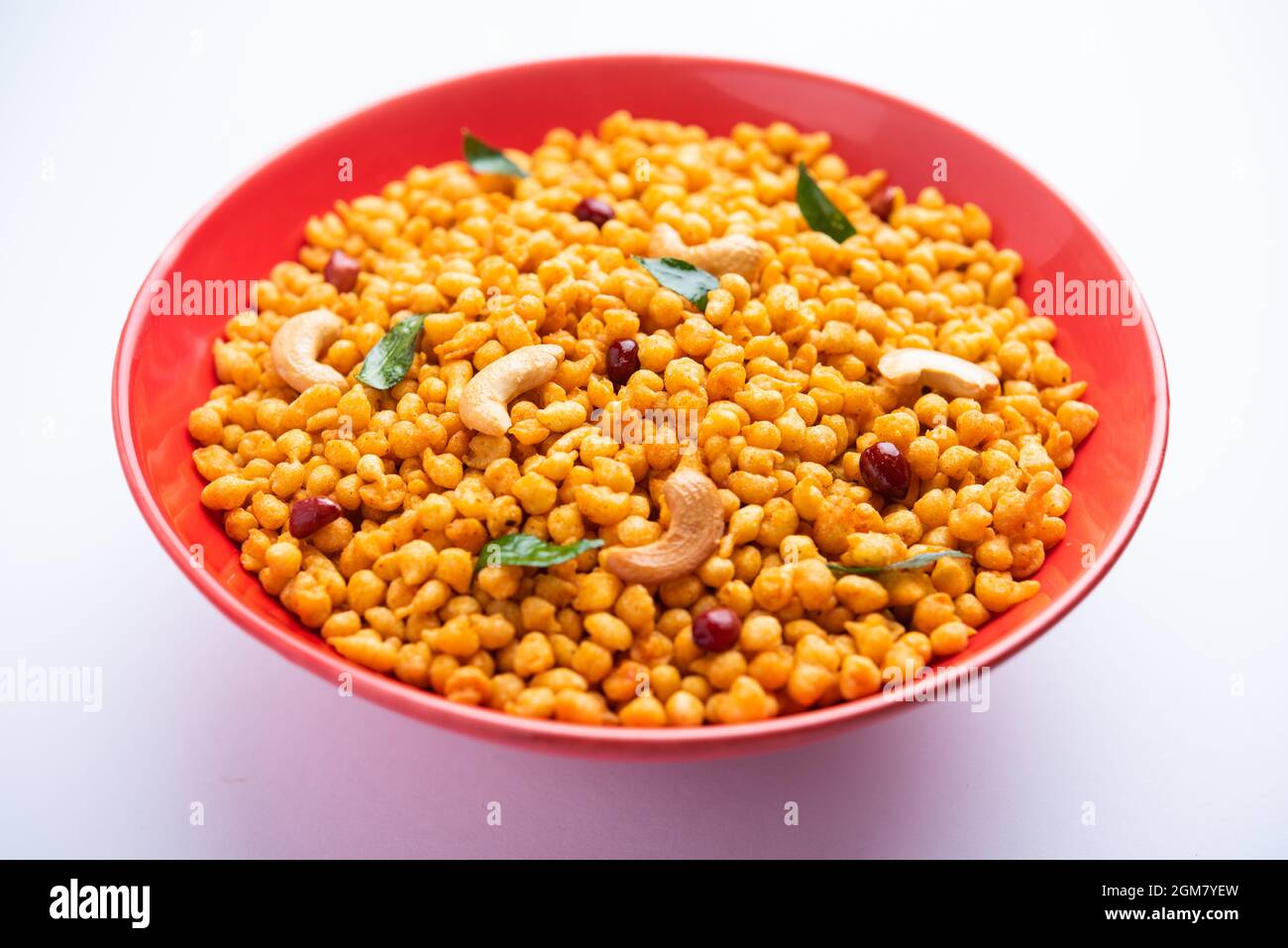 Masala Kara Boond or Namkeen Bundi With Cashew, Peanuts And Curry ...