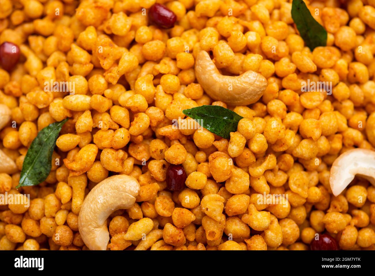 Masala Kara Boond or Namkeen Bundi With Cashew, Peanuts And Curry ...