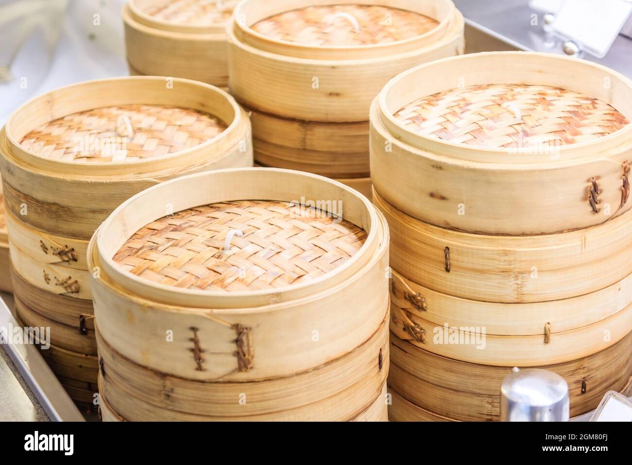 Stack of bamboo steamer hi-res stock photography and images - Alamy