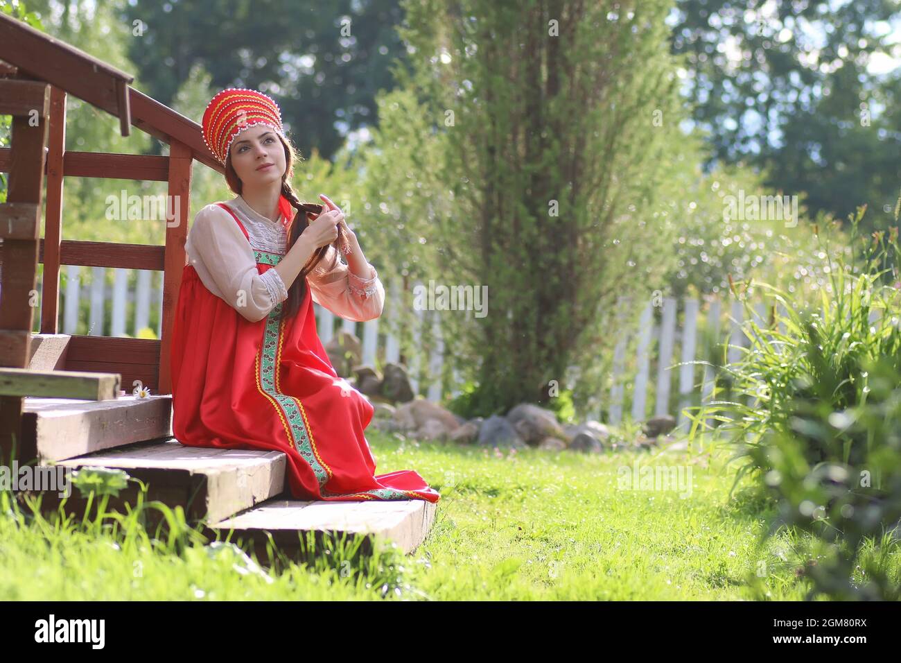 Slav woman in dress traditional Stock Photo - Alamy