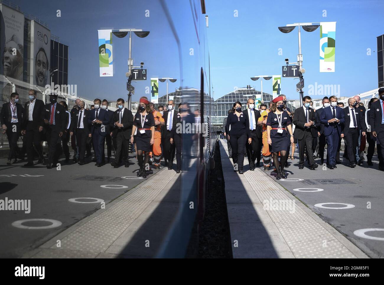 Paris, France. 17th Sep, 2021. French President Emmanuel Macron (3rdL ...