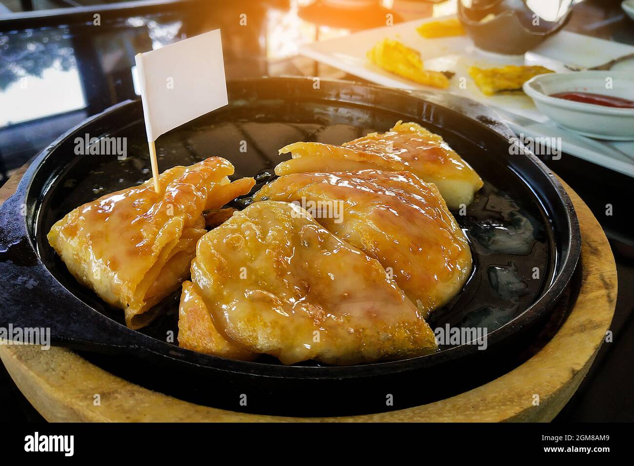 Sweet Crispy Thai Roti (Thai Pancake). Delicious Thai Dessert ...