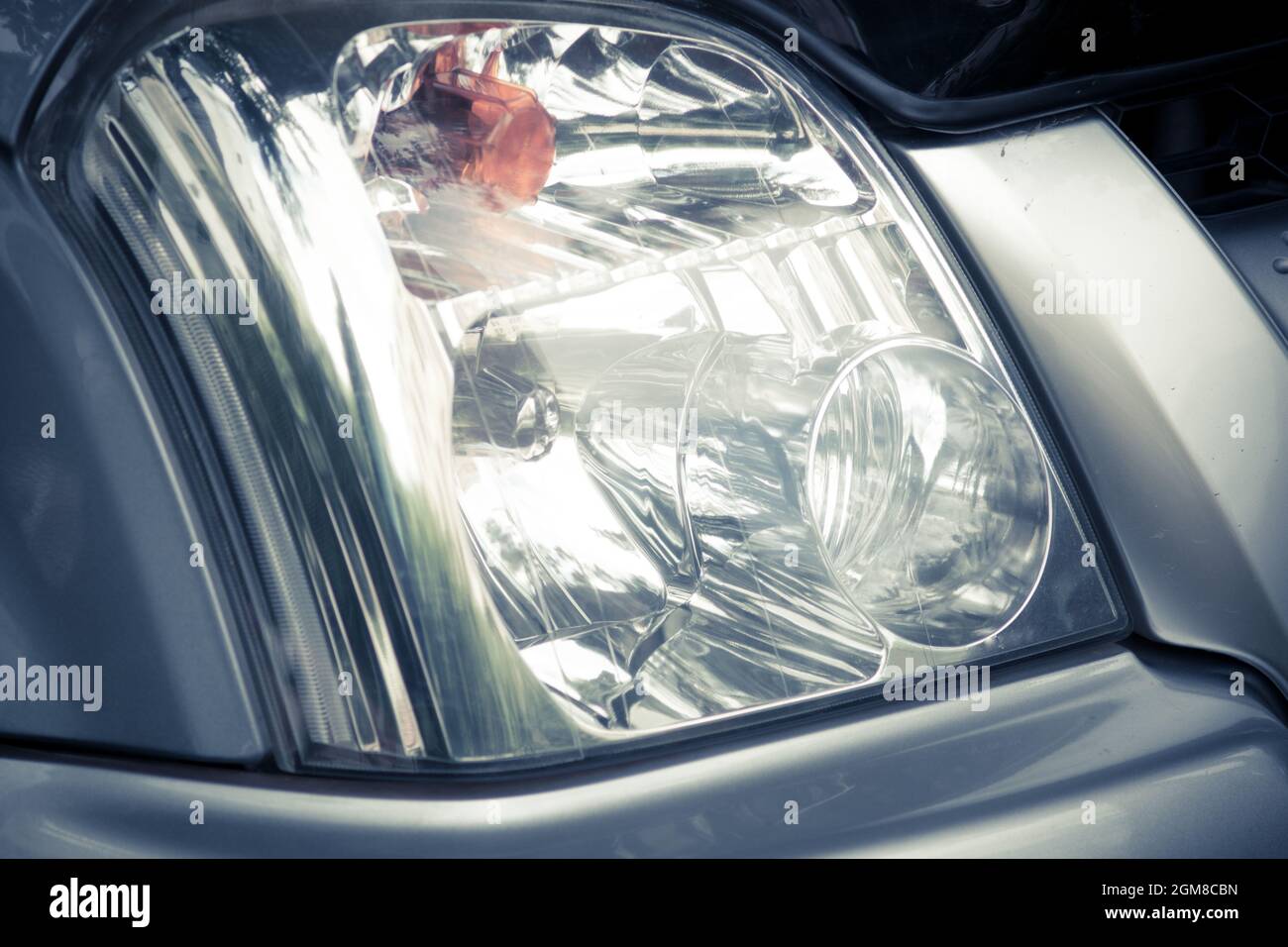 Vintage car headlights night hi-res stock photography and images - Alamy