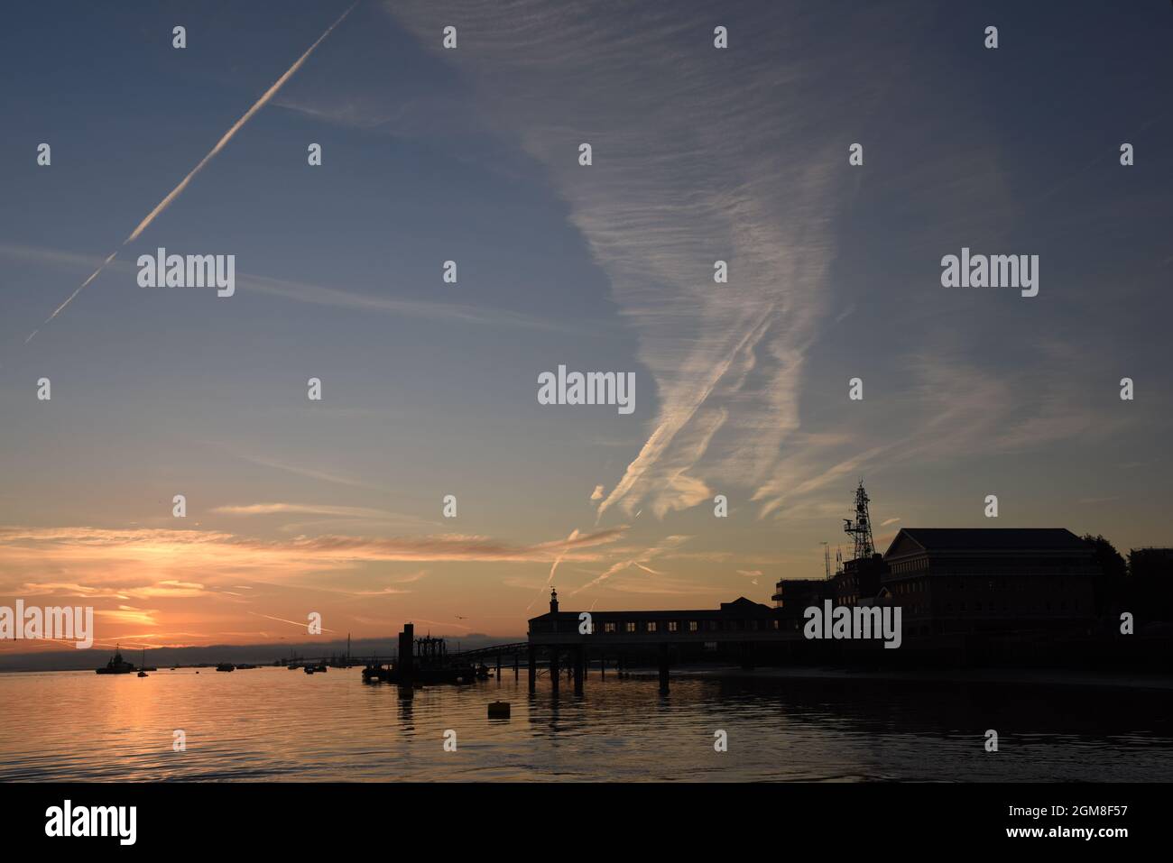 Kent pier royal terrace pier pla port of london authority hi-res stock ...