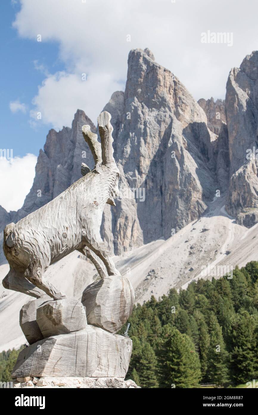 Ibex statue hi-res stock photography and images - Alamy