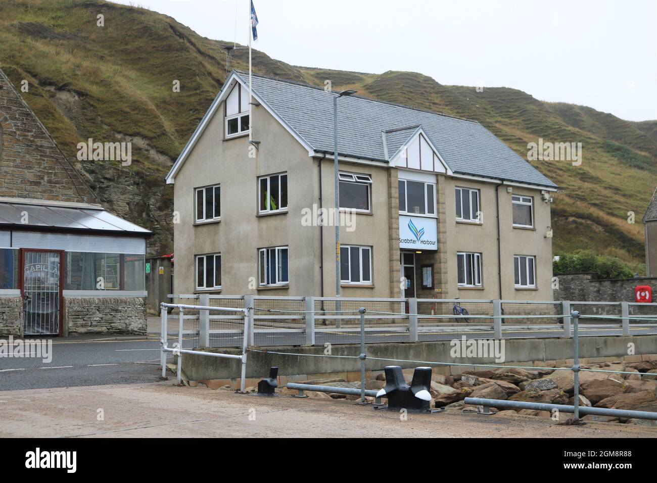 Scrabster Harbour - Scrabster Harbour Trust Building Stock Photo - Alamy