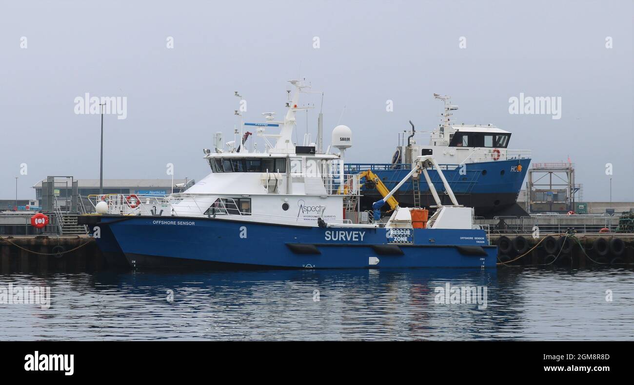 Scrabster Harbour - Survey Ship Stock Photo - Alamy