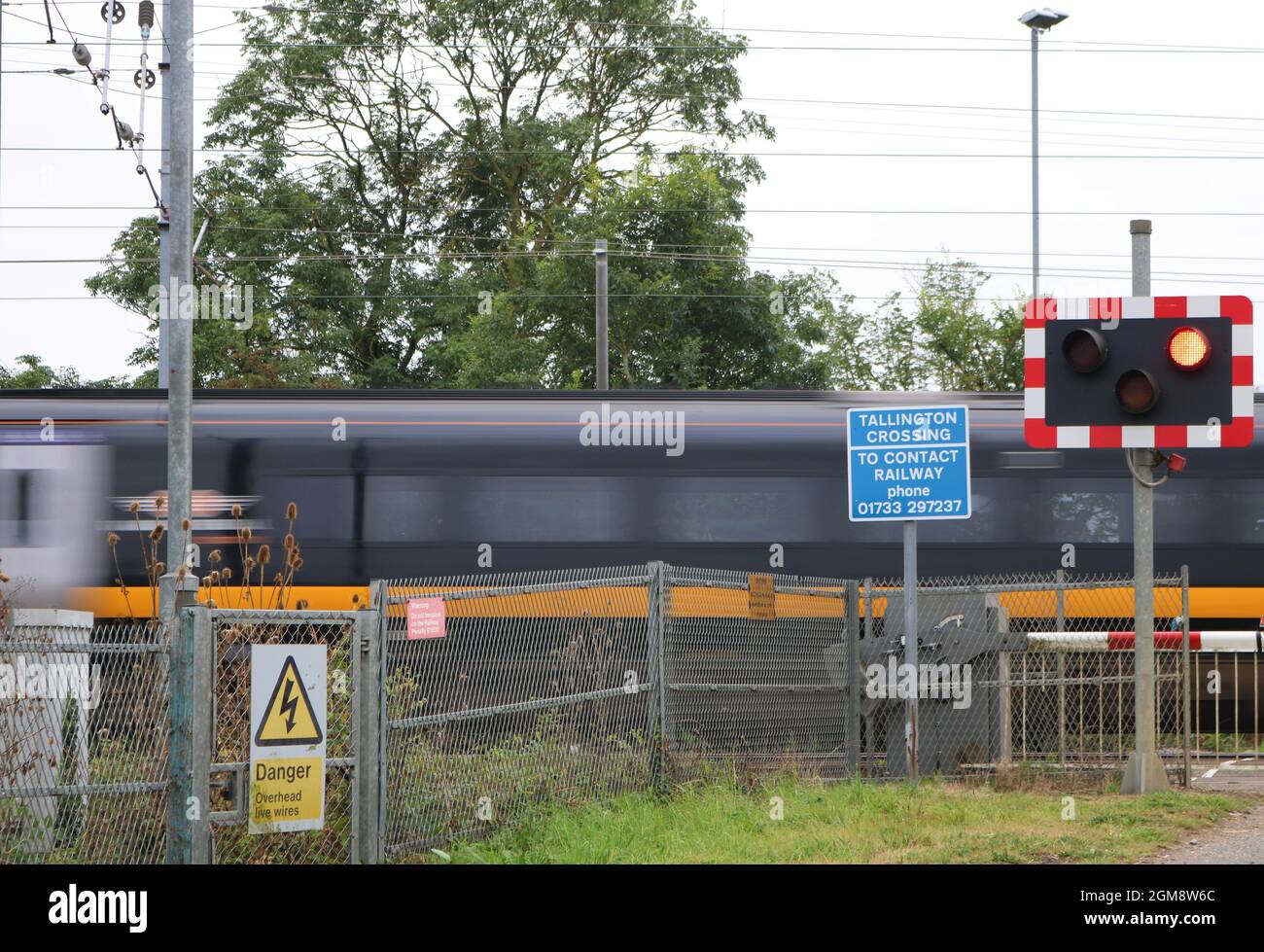 Fast moving train hi-res stock photography and images - Alamy