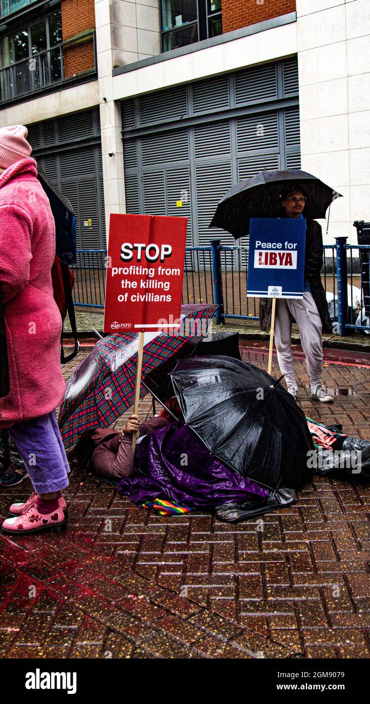 News social fair hi-res stock photography and images - Alamy