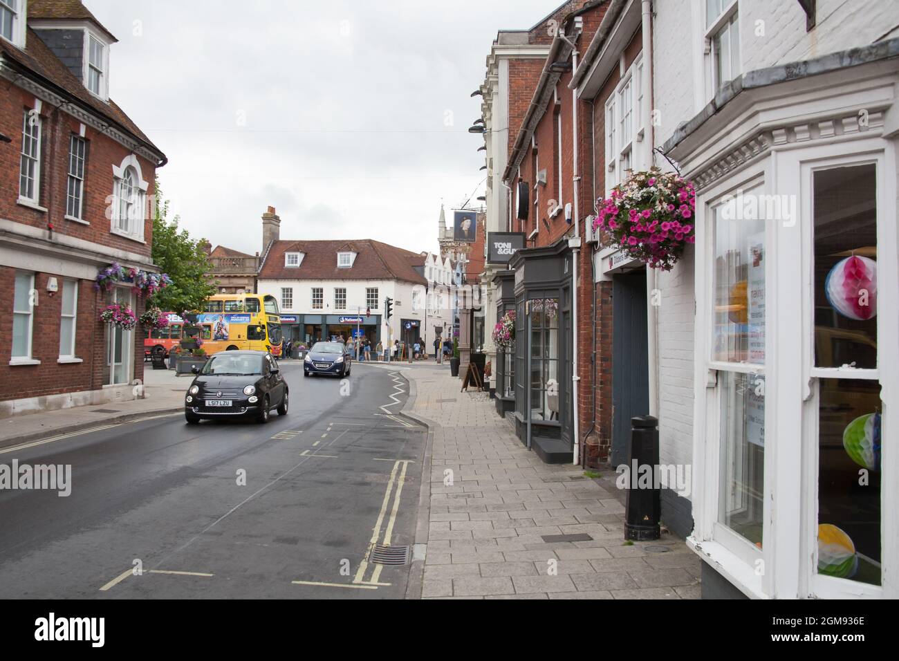 Wimborne minster shops hi-res stock photography and images - Alamy
