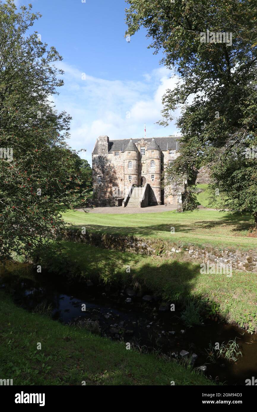 Rowallan hi-res stock photography and images - Alamy