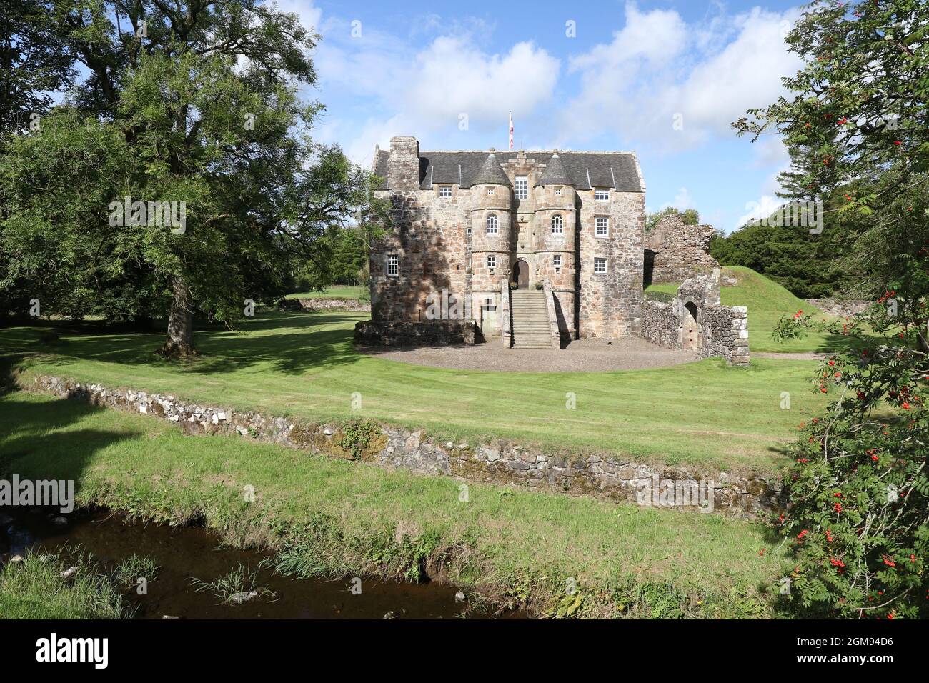 Rowallan hi-res stock photography and images - Alamy