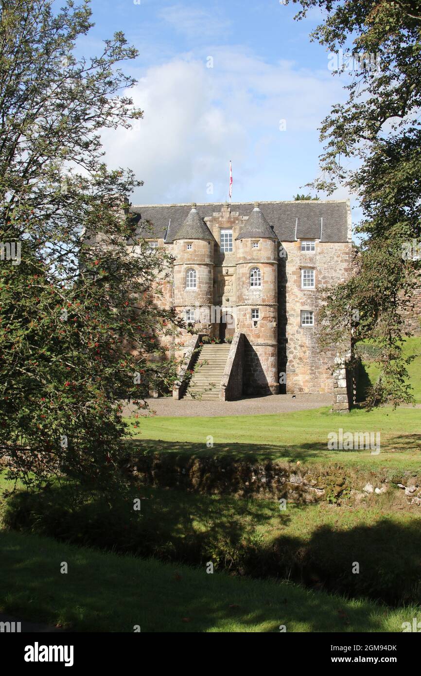 Rowallan hi-res stock photography and images - Alamy