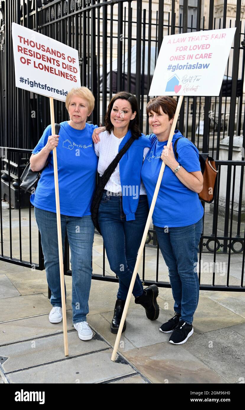 Ruthie Henshall pictured with Jenny Morrison and Diane Mayhew, Rights ...