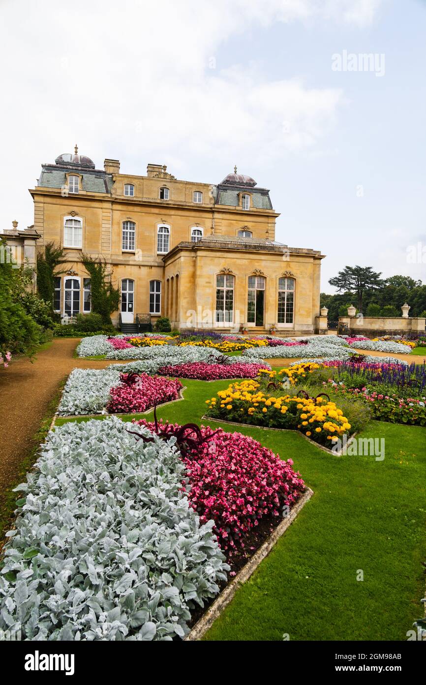 14th century Wrest Park house and gardens. Silsoe, Bedfordshire ...